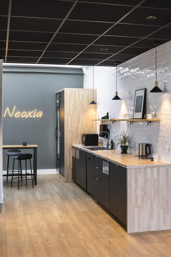 Aménagement des espaces en open-spaces, de détente et des salles de ...